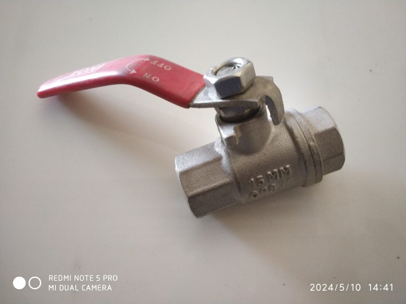 Buy SS304 Threaded Ball Valve Online - High Quality & Durable